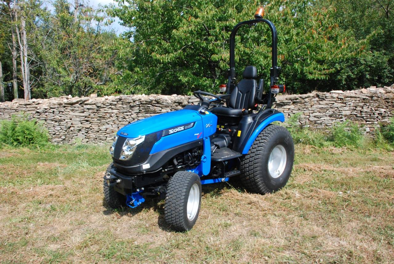 Micro-Tracteur SOLIS 26 HYDROSTATIQUE - Coinaud